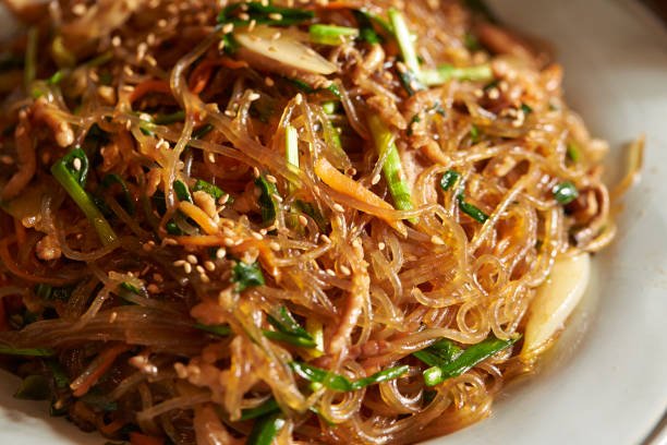 VEGAN JAPCHAE - GENMAG